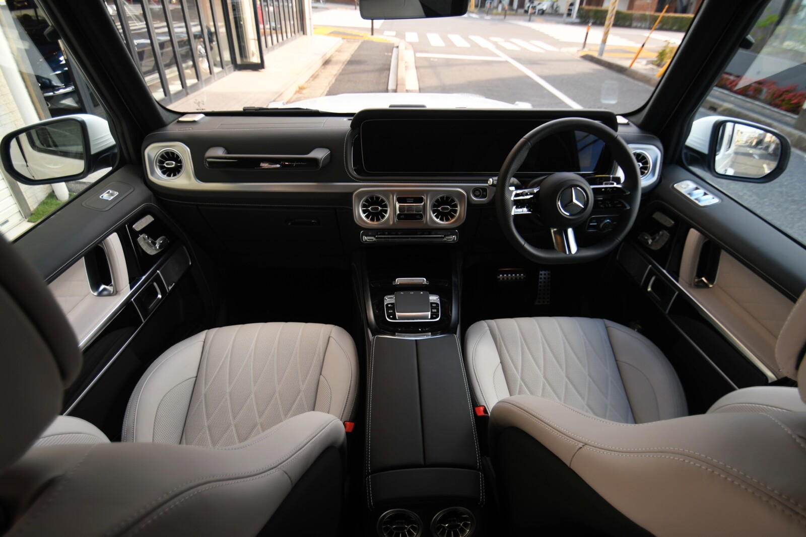 NEW MERCEDES BENZ G450d launch edithion 売約済み | フェラーリ専門店 アルティメット・モーターカーズ フェラーリ、ポルシェ、アストンマーティンなどハイ ...